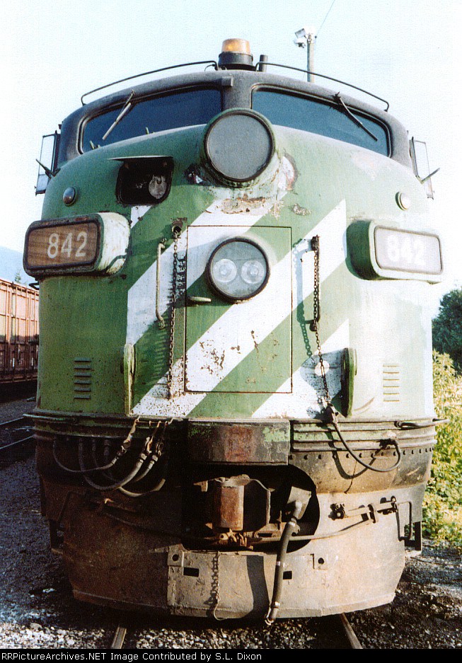 BN 842 (F9A) front view